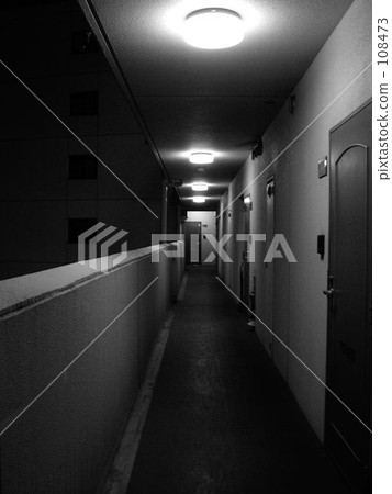 Corridor of apartment (night) - Stock Photo [108473] - PIXTA