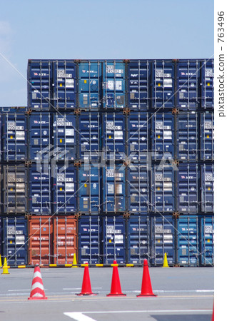 container yard - Stock Photo [763496] - PIXTA