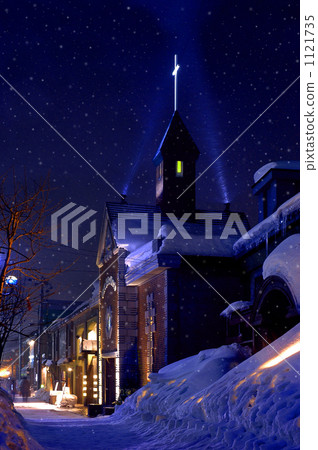 A snowing church - Stock Photo [1121735] - PIXTA