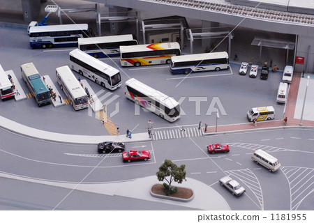 Diorama, bus, bus terminal - Stock Photo [1181955] - PIXTA