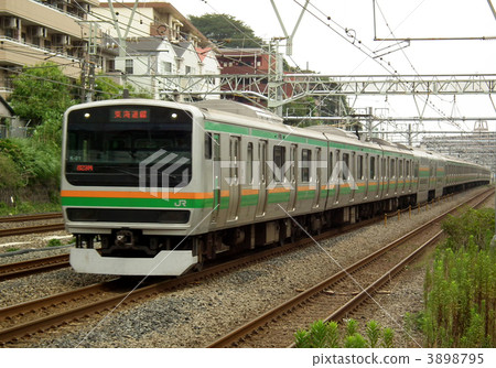 Tokaido Line E231 series Shinkoan Station - Stock Photo [3898795] - PIXTA