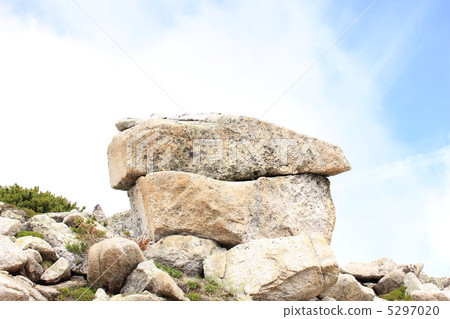 Sushi rock - Stock Photo [5297020] - PIXTA