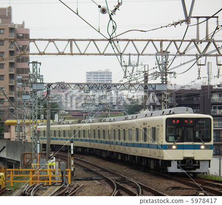 Odakyu Line 8000 Machida Station - Stock Photo [5978417] - PIXTA