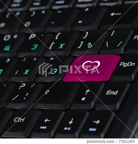 Computer keyboard and heart symbol-插圖素材 [7301264] - PIXTA圖庫