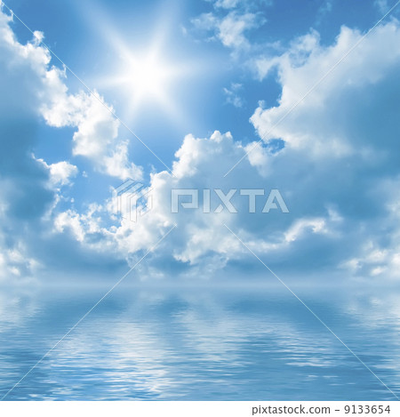 bright sun - Stock Illustration [9133654] - PIXTA