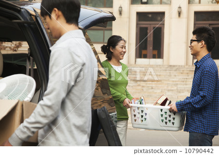 pride, minivan, learning - Stock Photo [10790442] - PIXTA