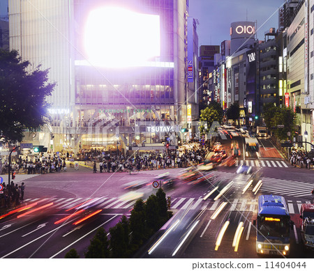 Scramble crossing - Stock Photo [11404044] - PIXTA