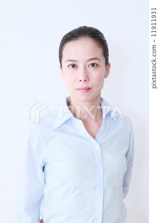 Middle female business woman - Stock Photo [11911931] - PIXTA