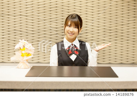 A cute girl in the front desk of the hotel - Stock Photo [14189876] - PIXTA