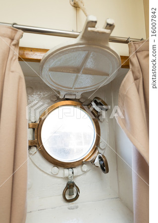 Circular window of ship - Stock Photo [16007842] - PIXTA