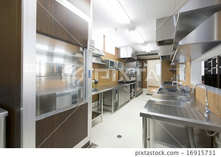In the new restaurant kitchen - Stock Photo [16915731] - PIXTA
