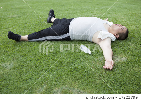 Middle-aged men exercising in the park - Stock Photo [17222799] - PIXTA