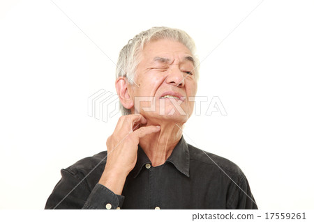 Elderly with neck neck - Stock Photo [17559261] - PIXTA