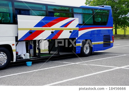Under-floor cargo room of tourist buses... - Stock Photo [18456666] - PIXTA