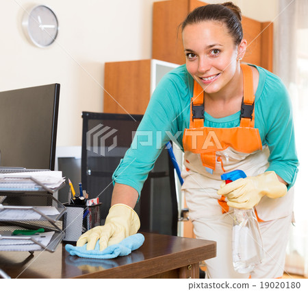 Woman cleaning office room. - Stock Photo [19020180] - PIXTA