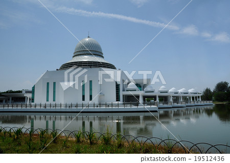 An-Nur Mosque or UTP Mosque in Malaysia - Stock Photo [19512436] - PIXTA