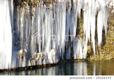 Shirakawa ice pillar group - Stock Photo [20326335] - PIXTA