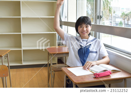 A girl student receiving a summer seminar - Stock Photo [23112252] - PIXTA