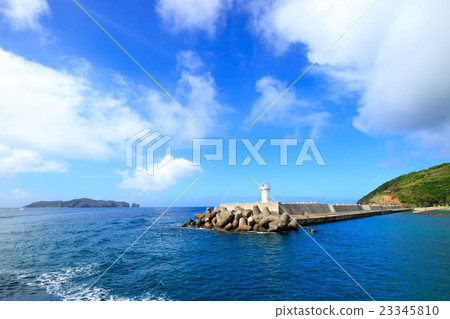 2nd generation Hajima Maru, Hahajima Oki port... - Stock Photo ...