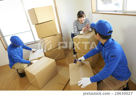 moving - Stock Photo [28630027] - PIXTA