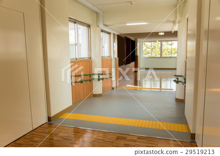 School corridor Flooring - Stock Photo [29519213] - PIXTA