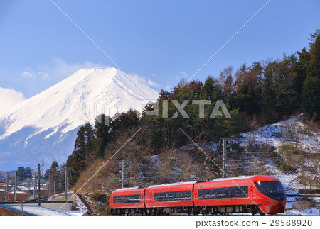 Mt. Fuji view express and Mt. Fuji - Stock Photo [29588920] - PIXTA