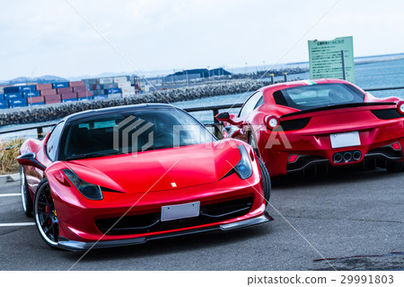 Crimson sports car - Stock Photo [29991803] - PIXTA
