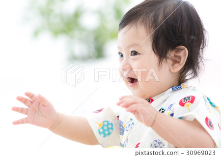 Energetic baby - Stock Photo [30969023] - PIXTA