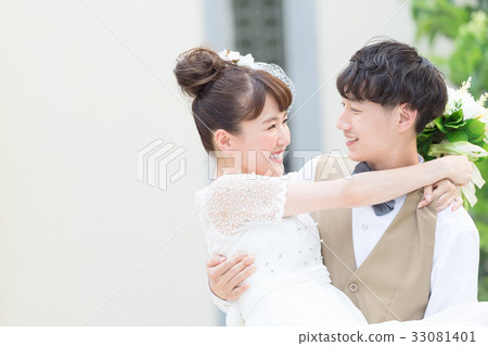 Wedding image, princess hug - Stock Photo [33081401] - PIXTA