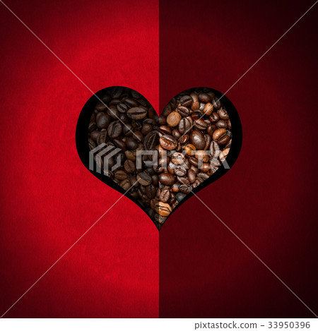 Roasted Coffee Beans inside a Heart Shape - Stock Illustration ...