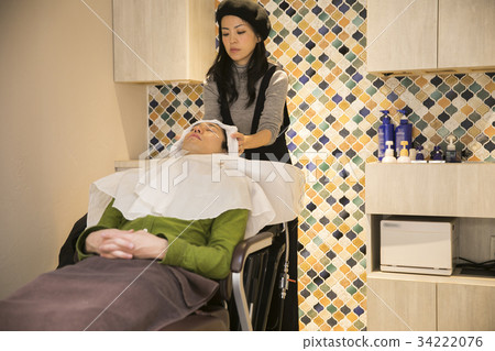 Hair salon shampoo stand - Stock Photo [34222076] - PIXTA