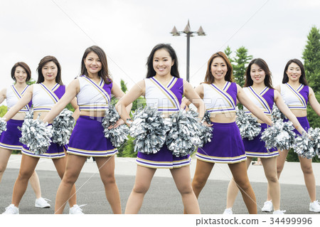 Cheerleading formation portrait - Stock Photo [34499996] - PIXTA