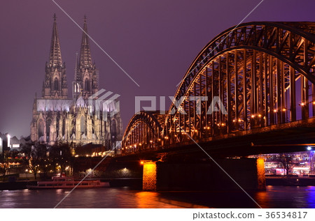 Keln Dom night view Cologne Cathedral on... - Stock Photo [36534817 ...