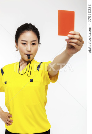 Red card, young woman, football, referee - Stock Photo [37958388] - PIXTA