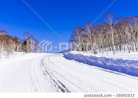 Hokkaido's white snow road - Stock Photo [38092833] - PIXTA