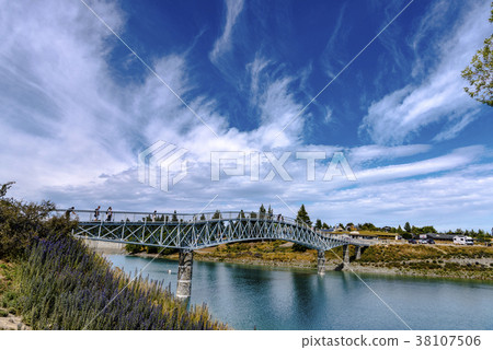 Lake Tekapo in fine weather - Stock Photo [38107506] - PIXTA