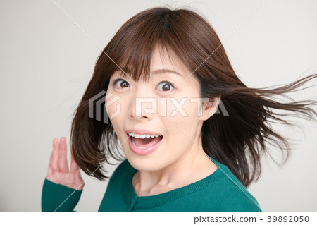 Surprised Japanese woman - Stock Photo [39892050] - PIXTA