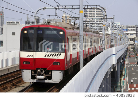 Due to the Keikyu main line delay, 1000 form... - Stock Photo [40858928 ...