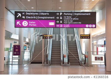 Toronto · Pearson International Airport Gate... - Stock Photo [41168316 ...