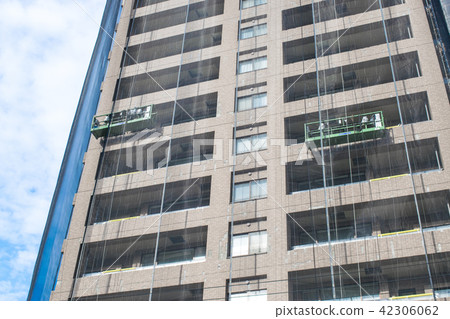 High rise apartment exterior wall repair - Stock Photo [42306062] - PIXTA