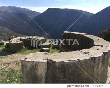 Altar in the Greek Delphi ruins - Stock Photo [46547408] - PIXTA