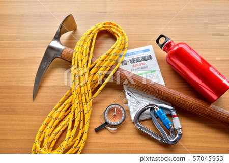 Mountaineering equipment mountain tool... - Stock Photo [57045953] - PIXTA