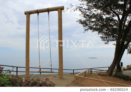Heidi's swing - Stock Photo [60290024] - PIXTA