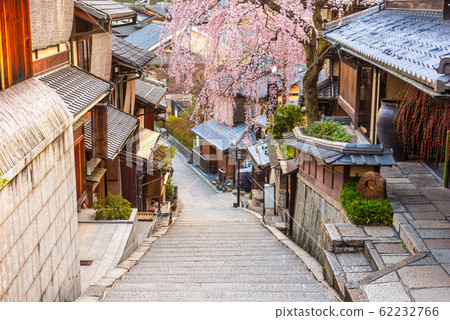 Kyoto, Japan Old Town in Spring - Stock Photo [62232766] - PIXTA