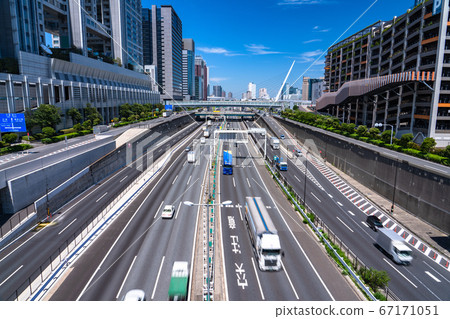Traffic image, Shuto Expressway... - Stock Photo [67171051] - PIXTA