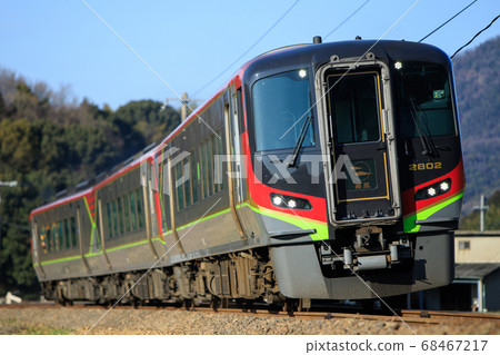 JR Shikoku 2700 series limited express "Nanpu" - Stock Photo [68467217] - PIXTA