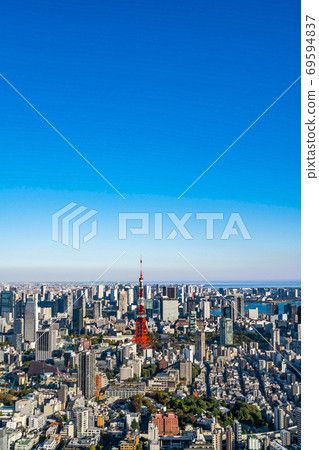 [Tokyo] Refreshing and clear cityscape - Stock Illustration [69594837 ...