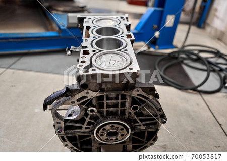 Engine Block With Pistons