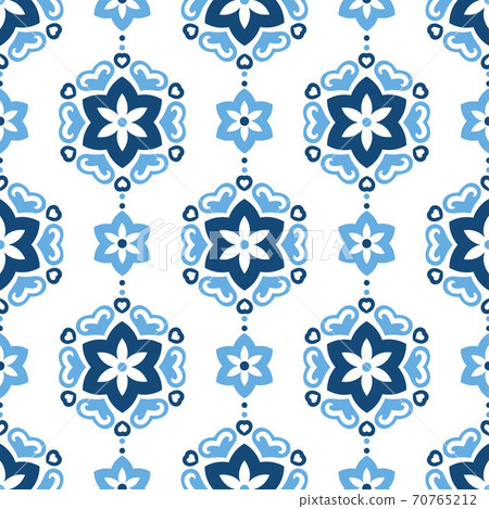 Blue and white vintage seamless pattern. - Stock Illustration [70765212 ...