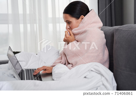 Woman wrapped in body blanket - Stock Photo [71406861] - PIXTA